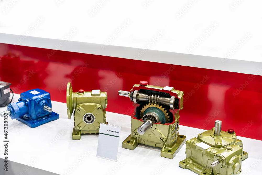 Various shape and cross section show detail cogs bearing and other ...