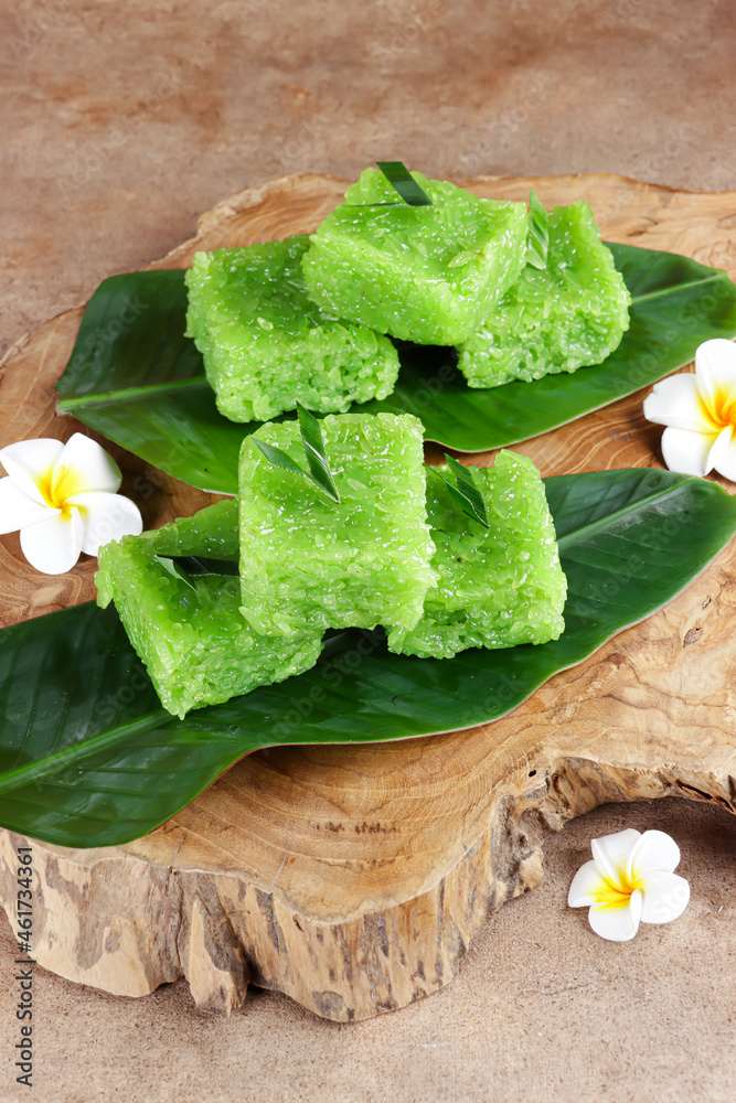 Foto de Wajik ketan or Wajit Ngora is traditional Indonesian snack made ...