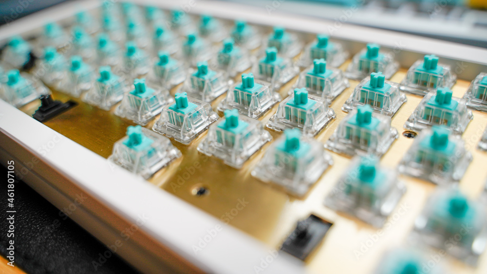 A premium 65% layout custom Aluminium mechanical keyboard with brass ...