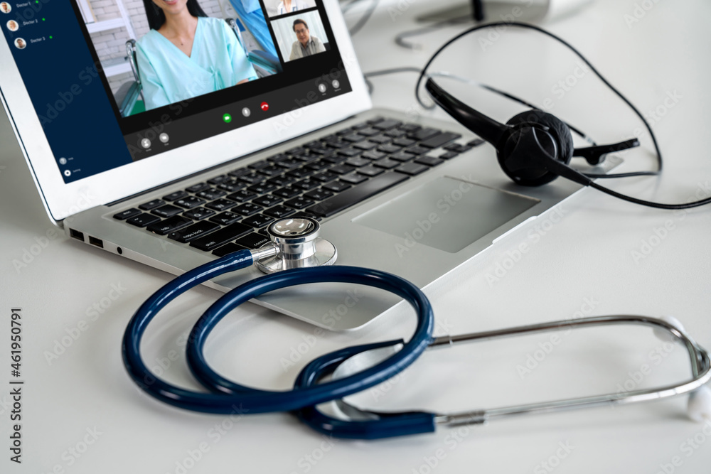 Telemedicine service online video call for doctor to actively chat with ...