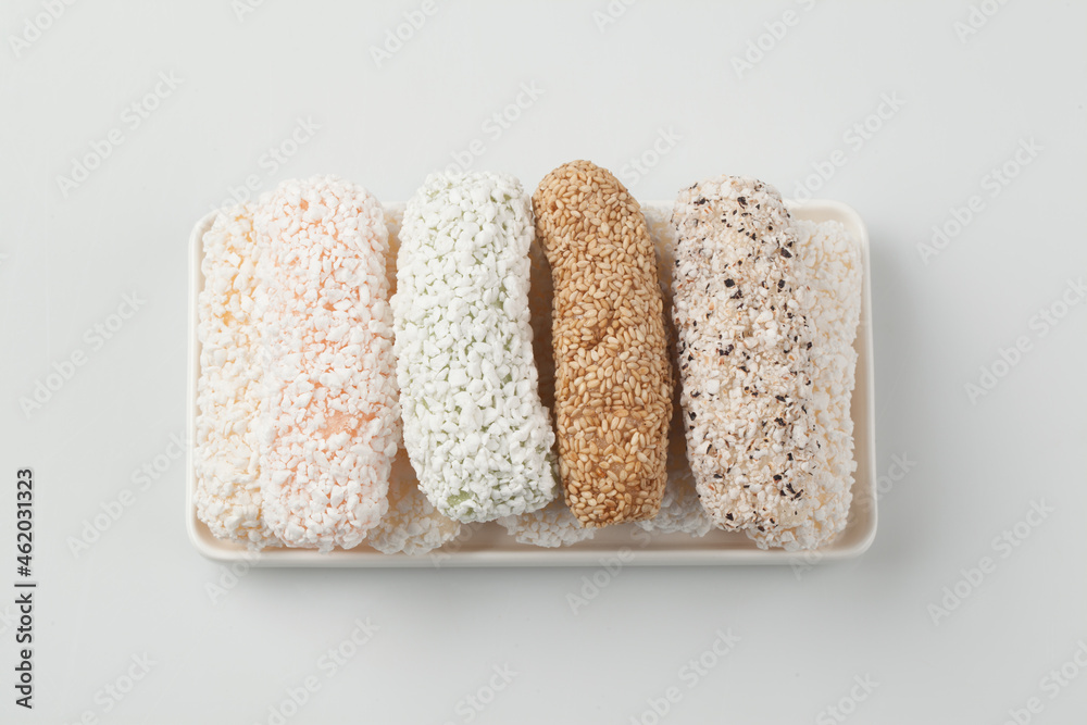 유과음식전통전통음식접시추석컨셉컬러풀한과한국한국전통누끼디저트명절목재문화백그라운드사람없음스튜디오신선실내오브젝트 스톡 사진 Adobe Stock