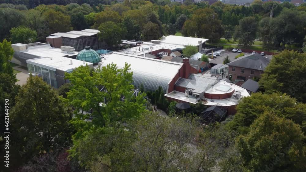 Vidéo Stock National Aviary, located in Pittsburgh, Pennsylvania, is ...