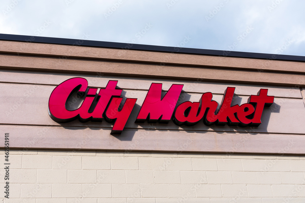 City Market sign, logo on the facade of supermarket brand of Kroger in ...
