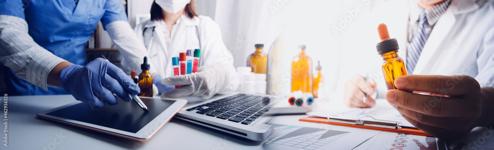 Futuristic innovative corona covid-19 virus doctor wear mask virtual ...