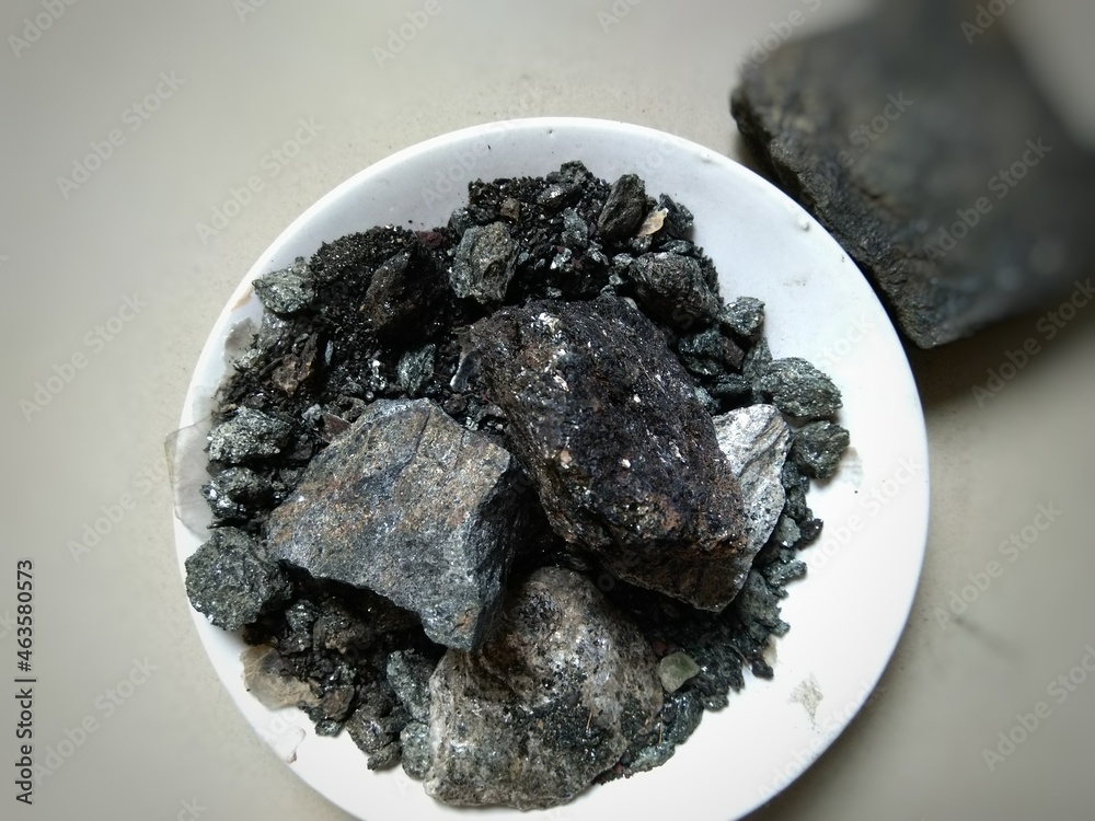 Shilajit is a sticky substance found primarily in the rocks of the ...