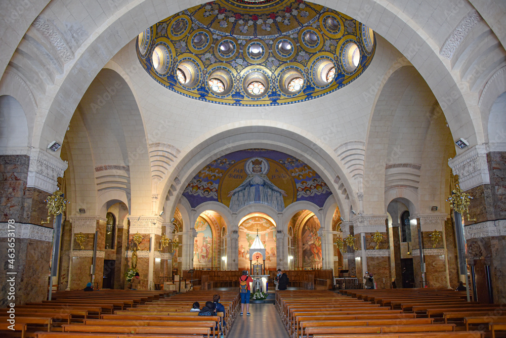Lourdes, France - 9 Oct, 2021: Interior views of the Basilica Sanctuary ...