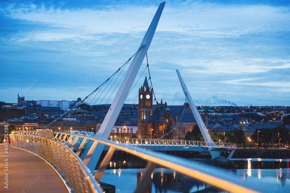Derry, Ireland. Illuminated Peace bridge in Derry Londonderry, City of ...