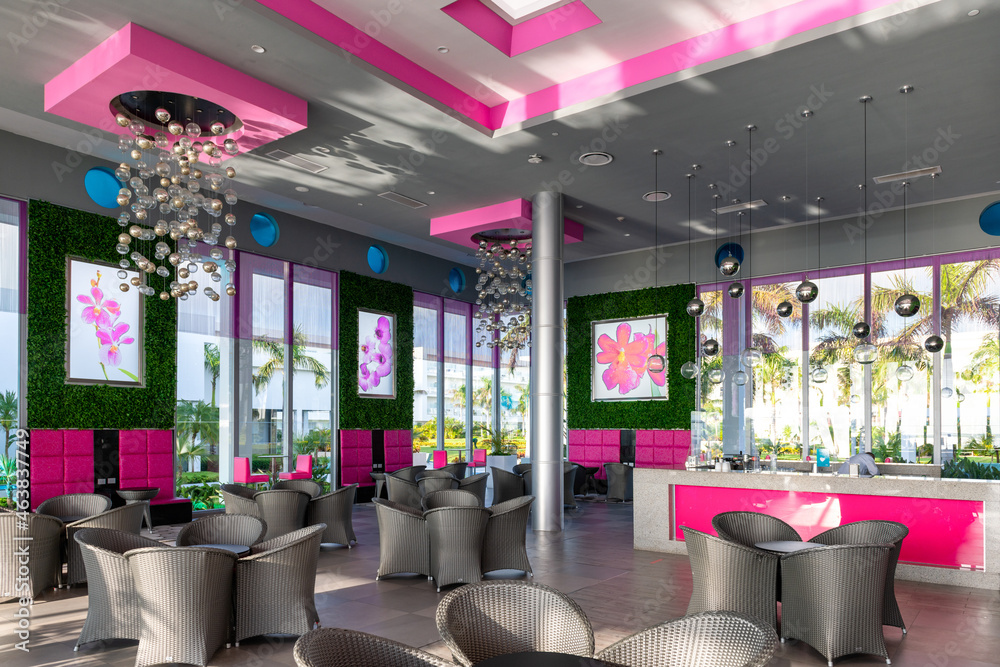 Indoors Cafeteria and Bar in the RIU Palace Costa Mujeres tourist ...