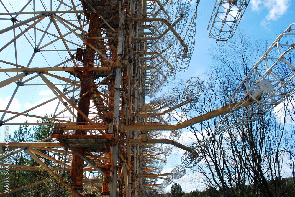 The array at Chernobyl, duga radar, russian Woodpecker, Urbex ...