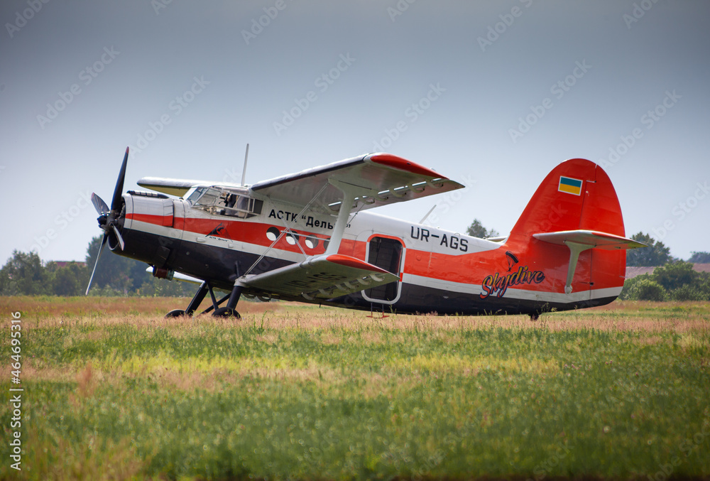 Foto de Kyiv, Ukraine - June 21, 2020: Red Antonov An-2T UR-AGS ...