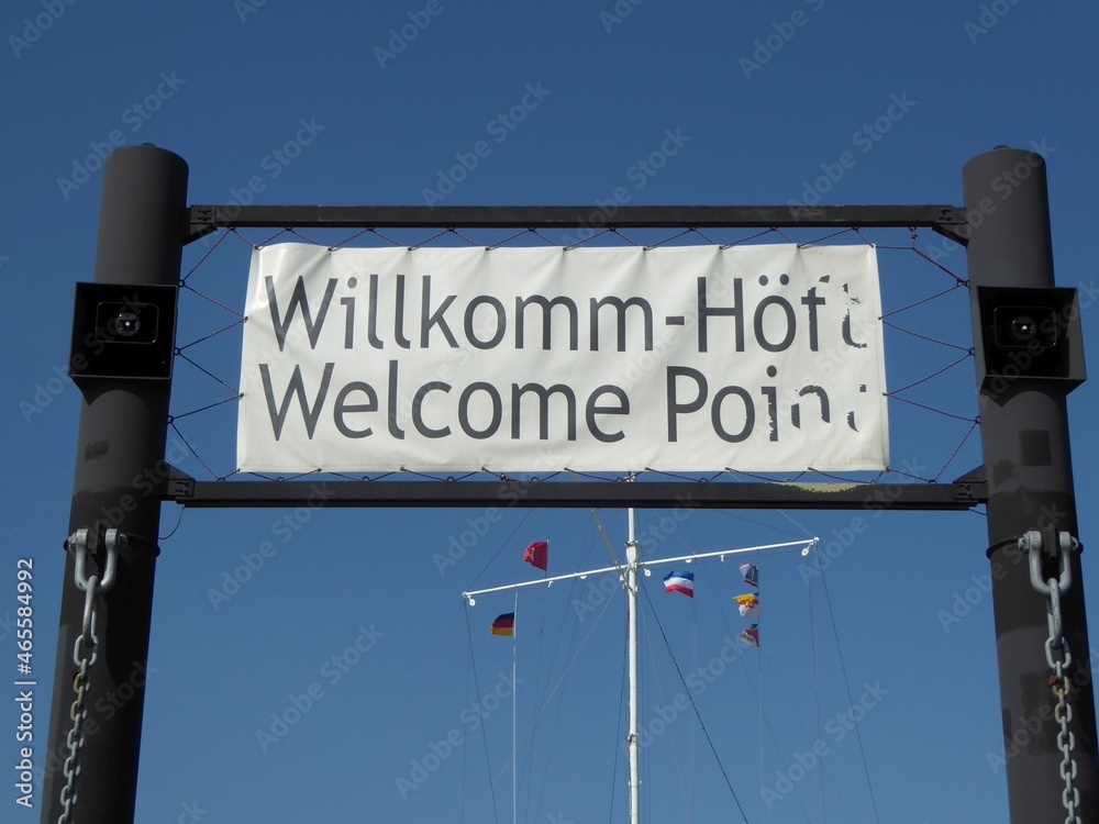 The ship greeting system "Willkomm-Höft" (Welcome Point) in Wedel ...