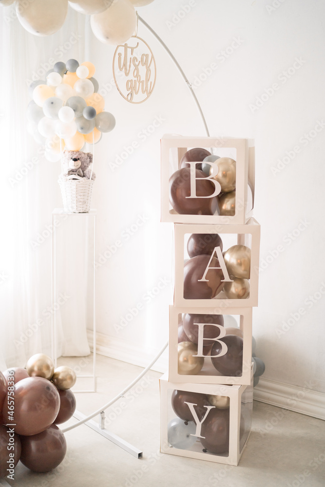 Modern baby shower decorations. Gender neutral colors. Balloon arch ...