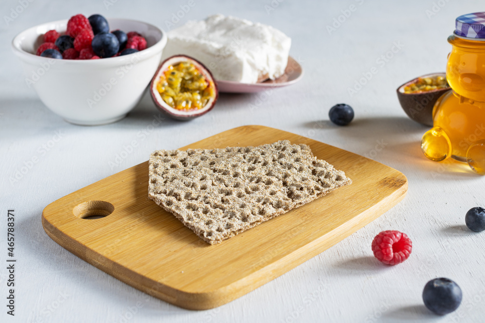 Crispy, healthy whole wheat bread. Whole grain wafers. Healthy ...