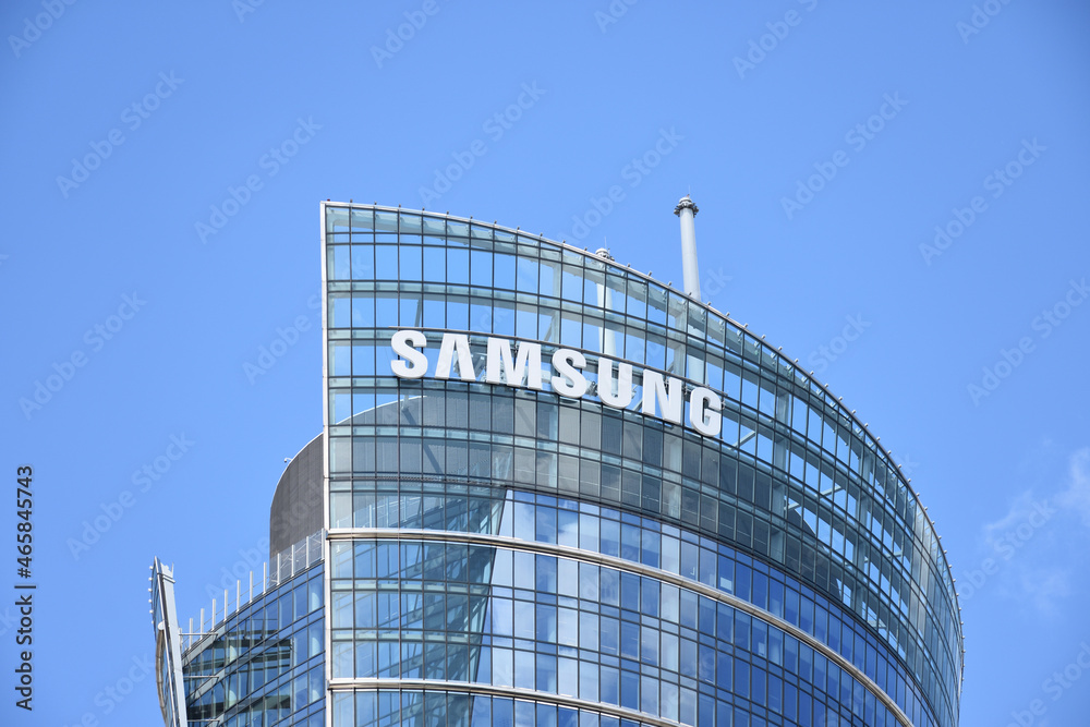 Samsung sign, logo, emblem on the facade of the Samsung Electronics ...