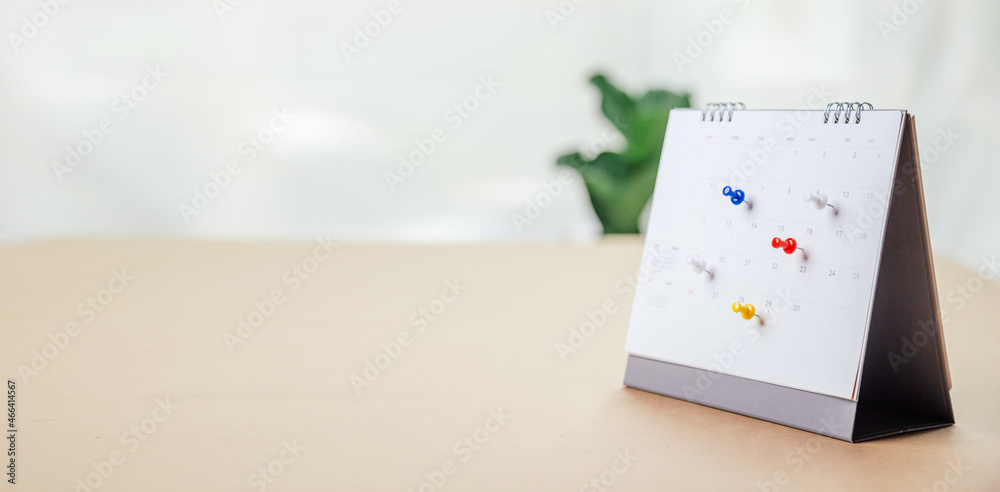 Calendar desk place on the table. Desktop Calender for Planner to plan ...
