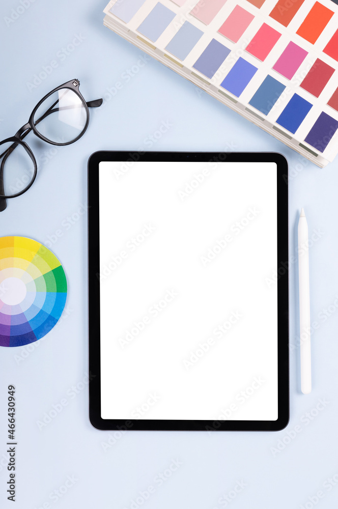 iPad pro with white screen on white color background. Flatlay. Office ...