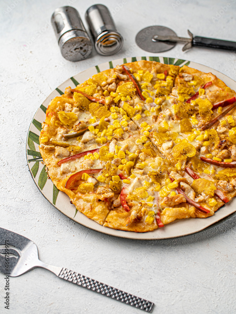 pizza con tajadas de platano Stock Photo | Adobe Stock
