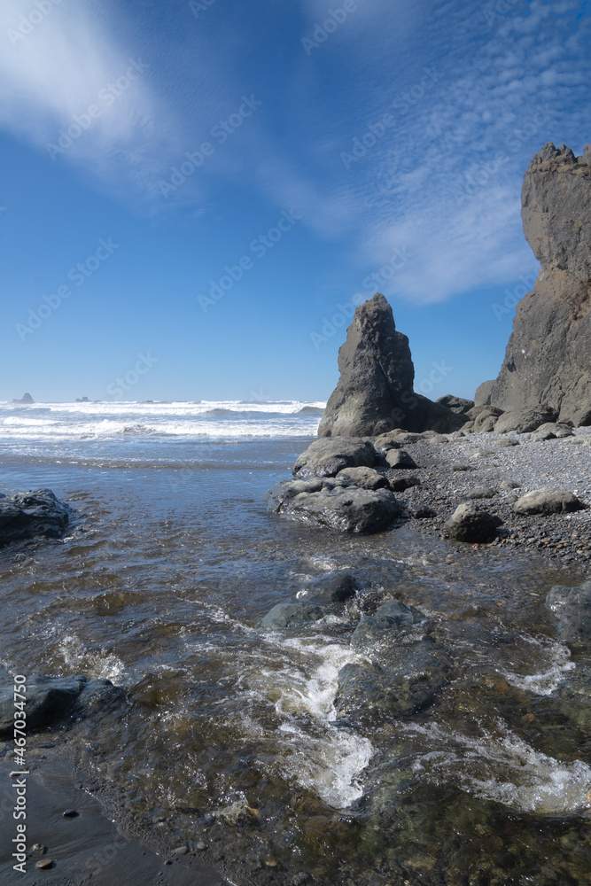 Ruby Beach, WA - USA - Sept. 21, 2021: Vertical view of the sea stacks ...