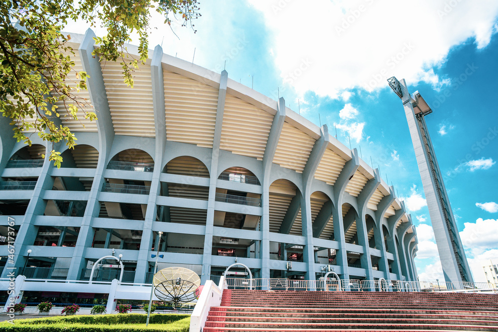 The shape and structure of the stadium. Rajamangala National Stadium It ...