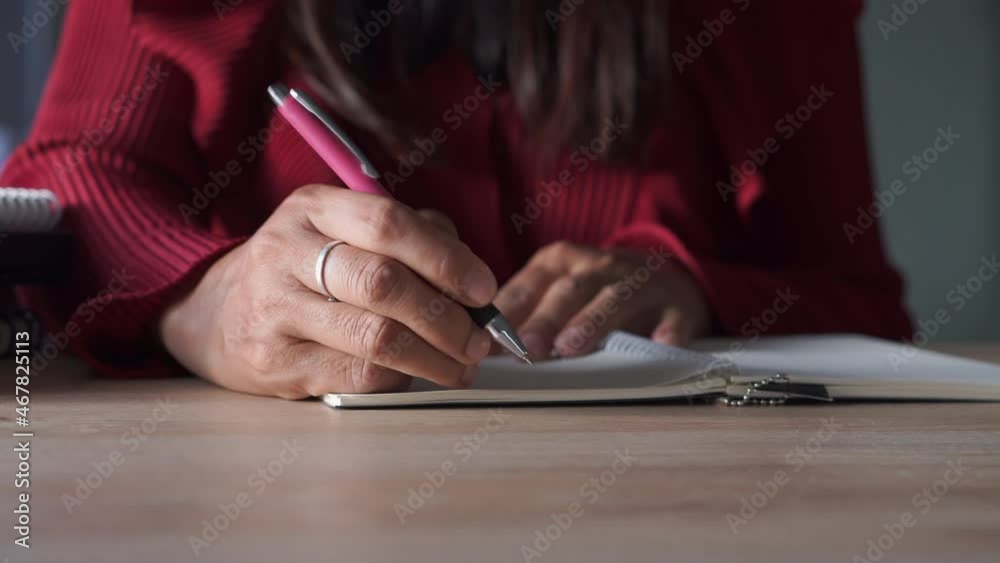 Planner plan Schedule Calendar and reminder agenda. Women hand planning ...