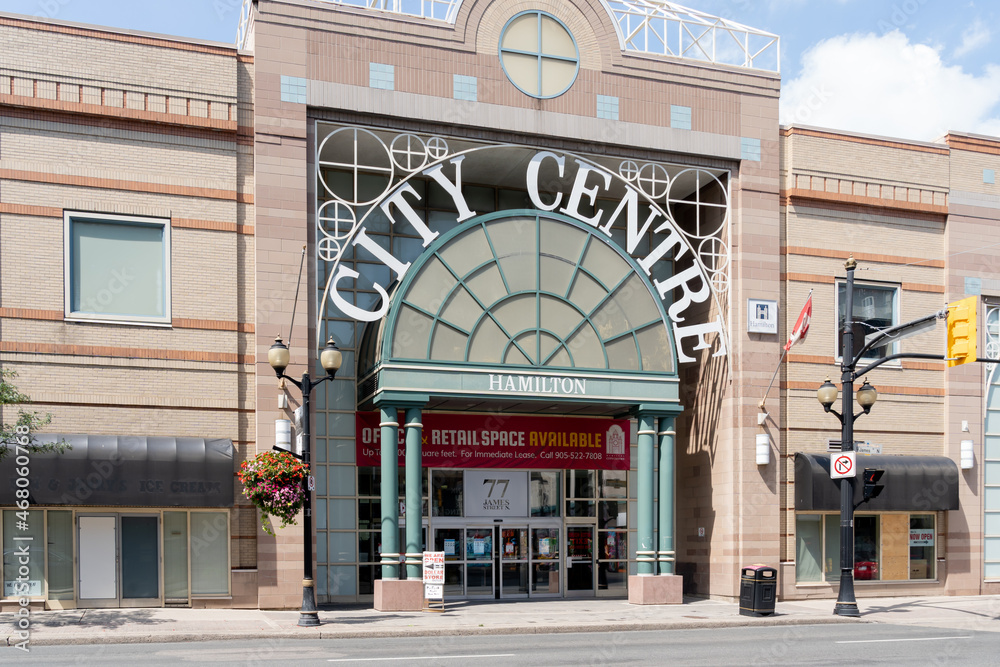 Hamilton, On, Canada - August 22, 2021: An entrance to Hamilton City ...