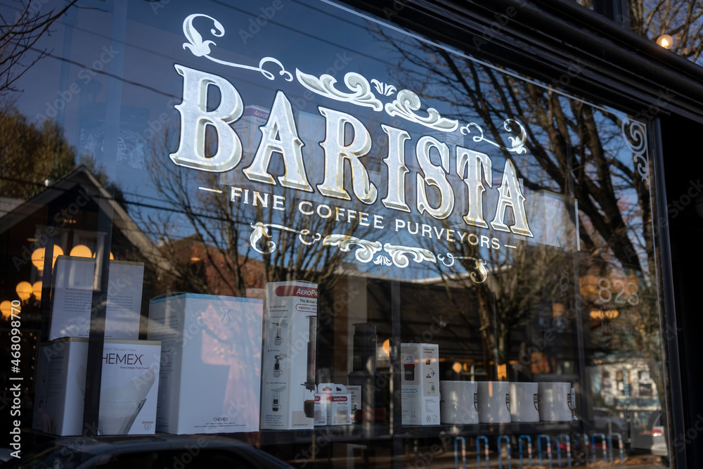 Foto de Portland, OR, USA - Nov 8, 2021: Closeup of the storefront logo ...