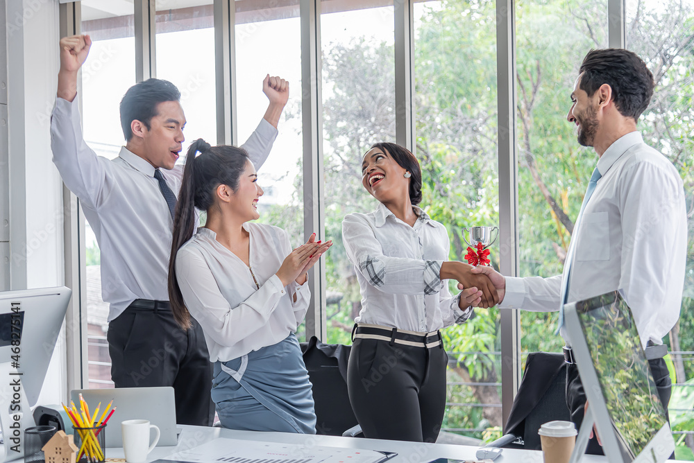 boss presented an award for outstanding female employees, colleagues ...