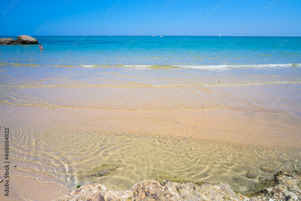 Foto de Punta Aderci and Punta Penna beach, Vasto, Abruzzo in southern ...