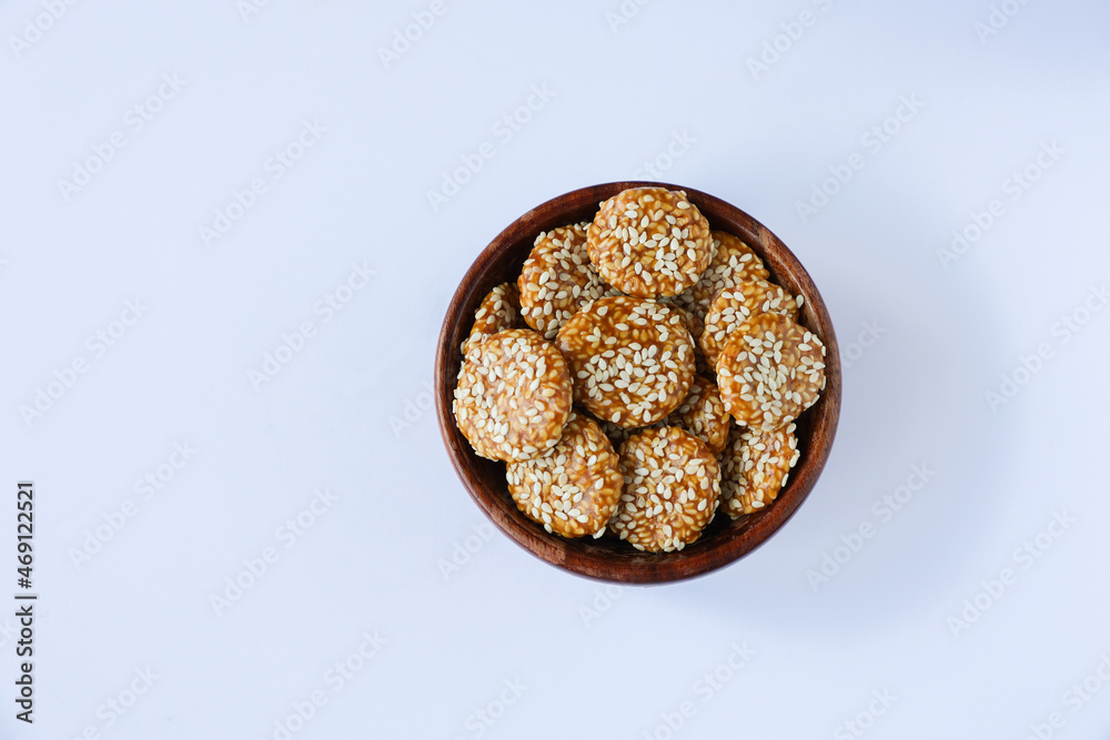 Revdi revri til gud revdi rewari sesame biscuit cookie winter food ...
