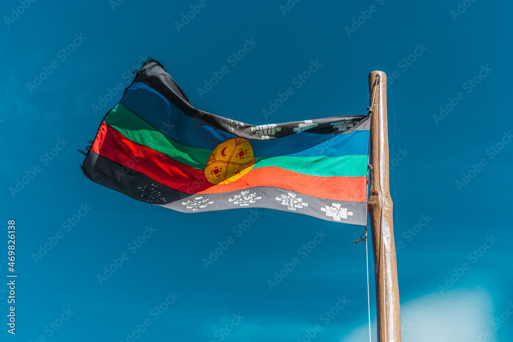 Foto de Flag of the original Mapuche people in blue sky. do Stock ...