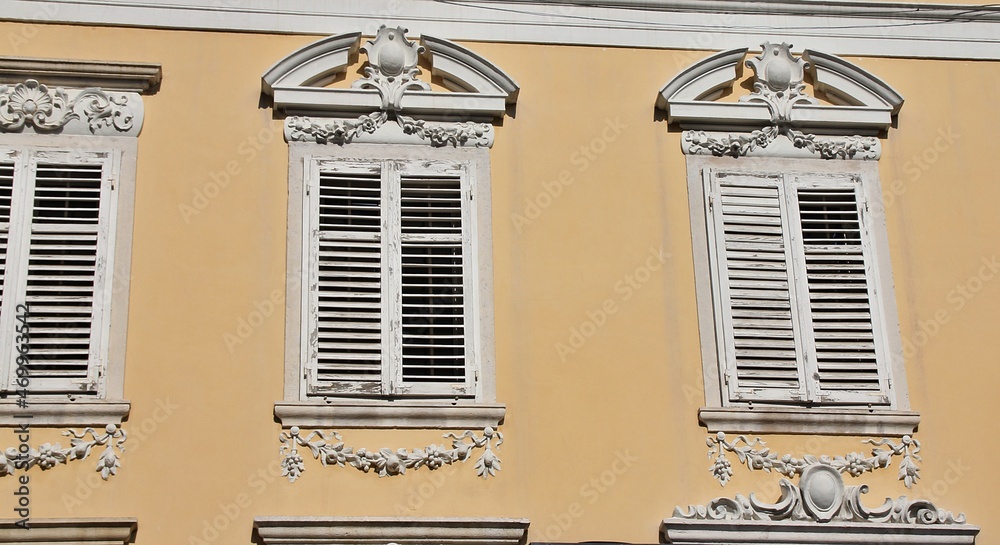 shutters, window decorations, stylish buildings, architectural details ...