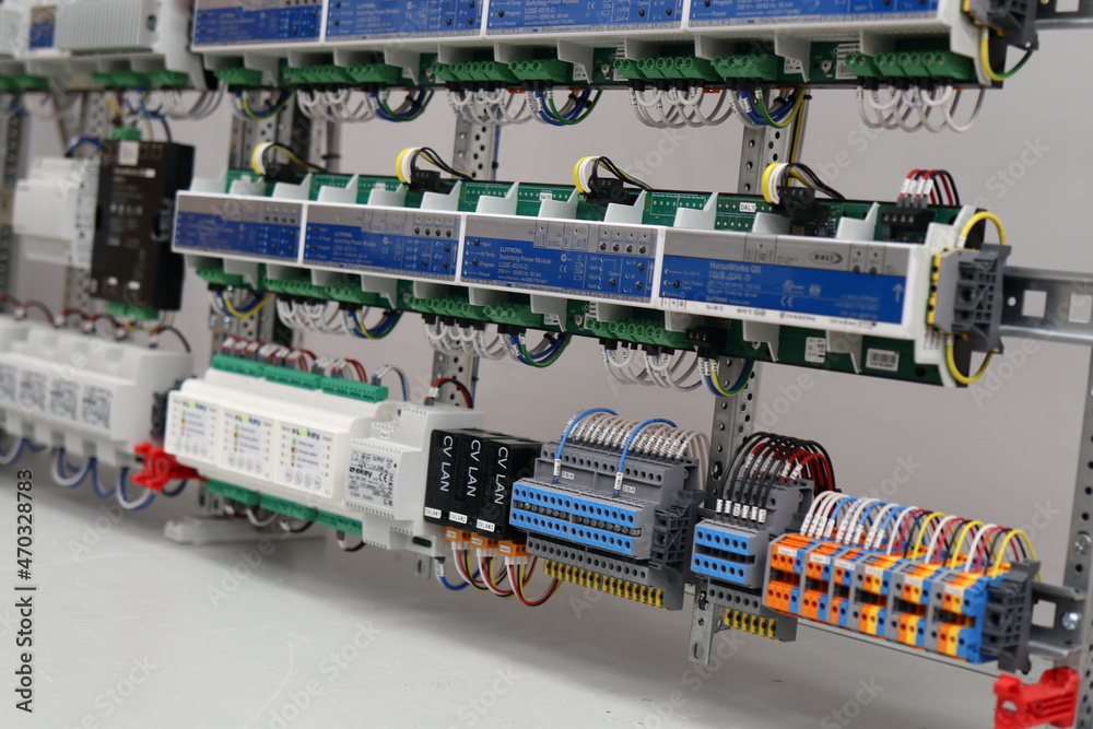 Foto de Automation modules installed on the din rail in the control ...