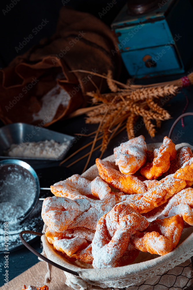 Foto de Raderkkuchen is a traditional Polish lard pastry. do Stock ...