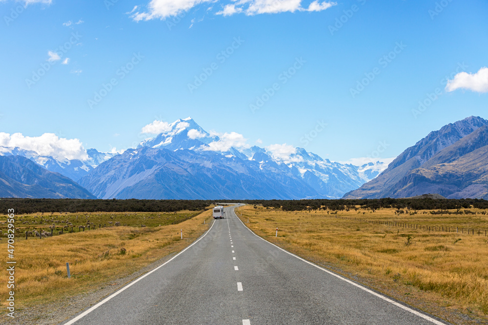 Mount cook viewpoint with the lake pukaki and the road leading to mount ...
