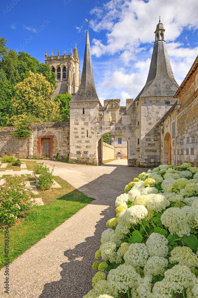 Abbaye Notre Dame Du Bec Bec Hellouin Normandie France Stock Photo