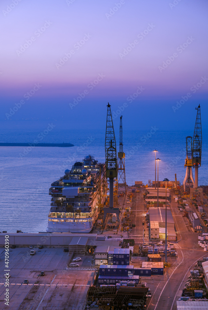 Port of ancona cruise ship under construction,fincantieri shipyard ...
