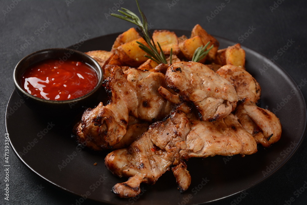 Grilled Marinated boneless skinless chicken thighs((Pargiot ...