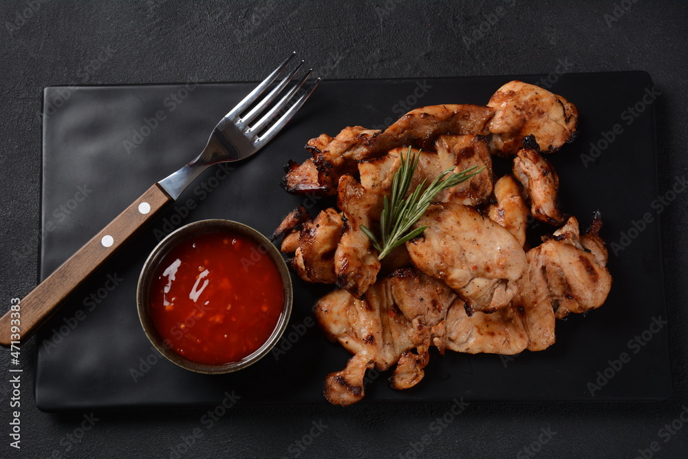 Grilled Marinated boneless skinless chicken thighs((Pargiot ...