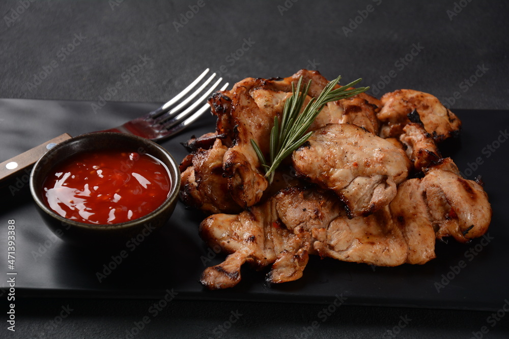 Grilled Marinated boneless skinless chicken thighs((Pargiot ...