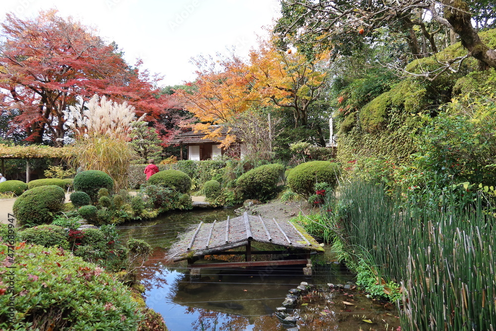 Zangetsu-ken House and Japanese Garden and autumnal leaves in the ...