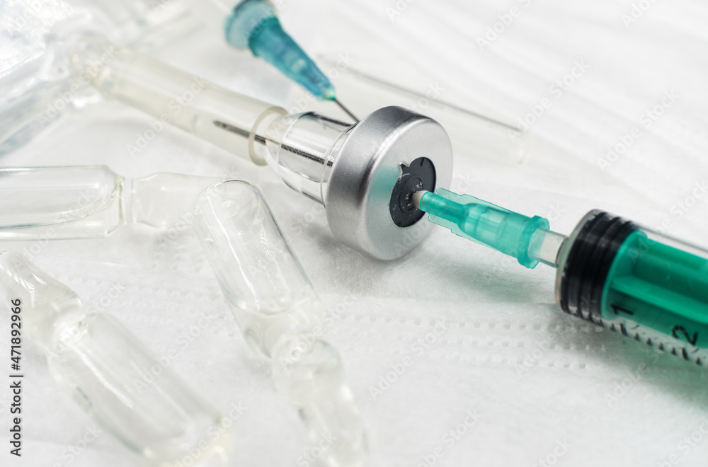 The syringe draws the medicine in the form of a solution. Syringes with ...