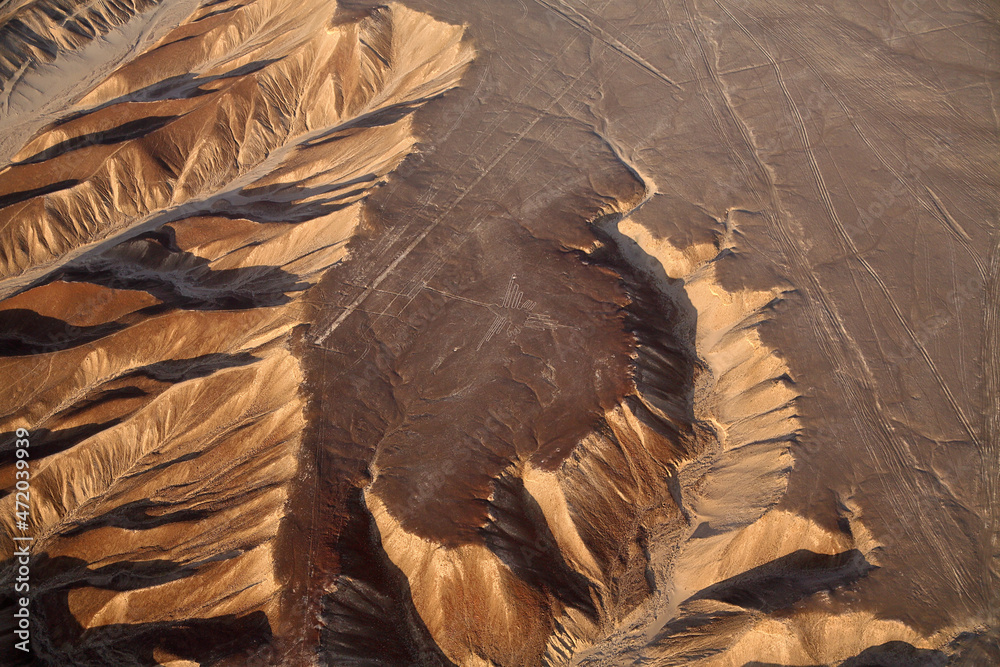 El Colibrí, Líneas de Nazca desde el aire, Perú foto de Stock | Adobe Stock