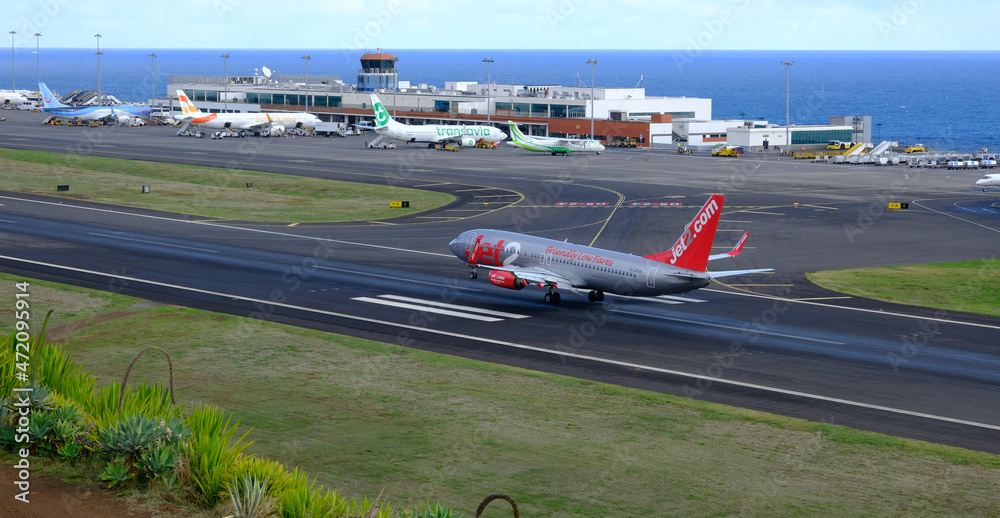 Boeing 737 800 Jet2.com at Madeira Airport, Madeira Island, Portugal ...