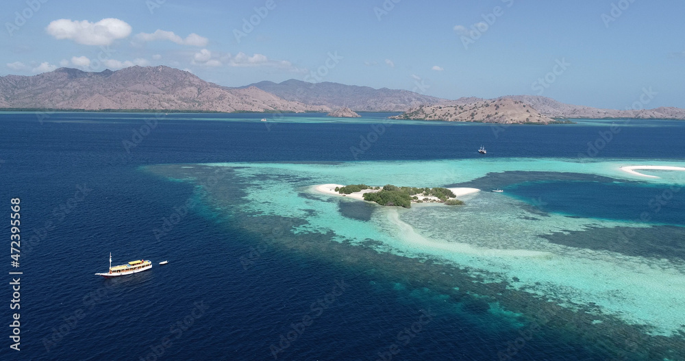 A small island on the middle of the sea called Taka Makassar in Labuan ...