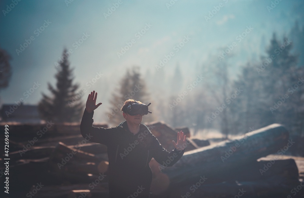 The game tester first felt the real-feel of game when he tried on a VR ...