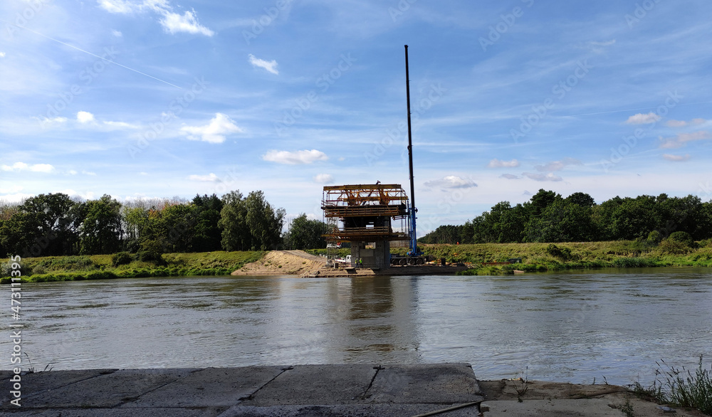 Budowa nowego mostu. Rzeka Odra. Polska. Stock Photo | Adobe Stock