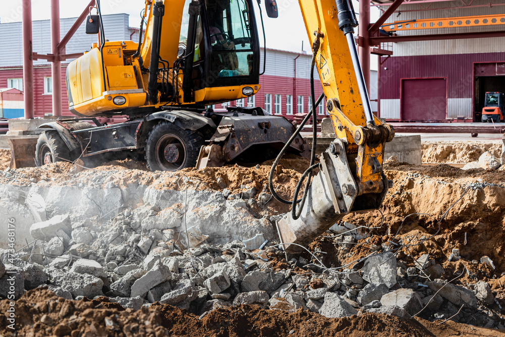 Professional demolition of reinforced concrete structures using ...
