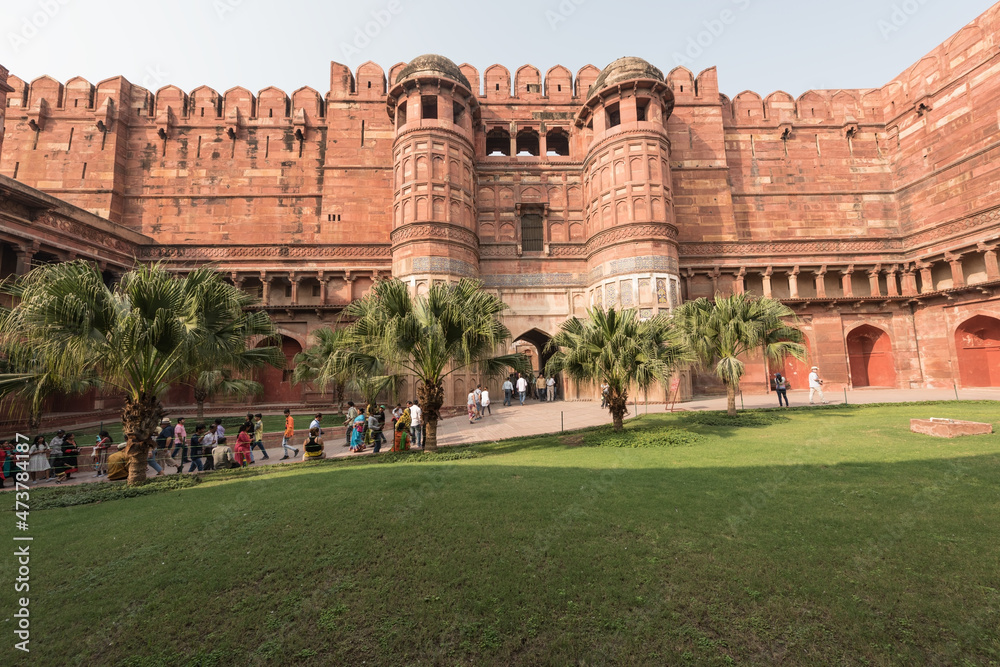 Agra Fort royal palace interior architecture with intricate wall ...