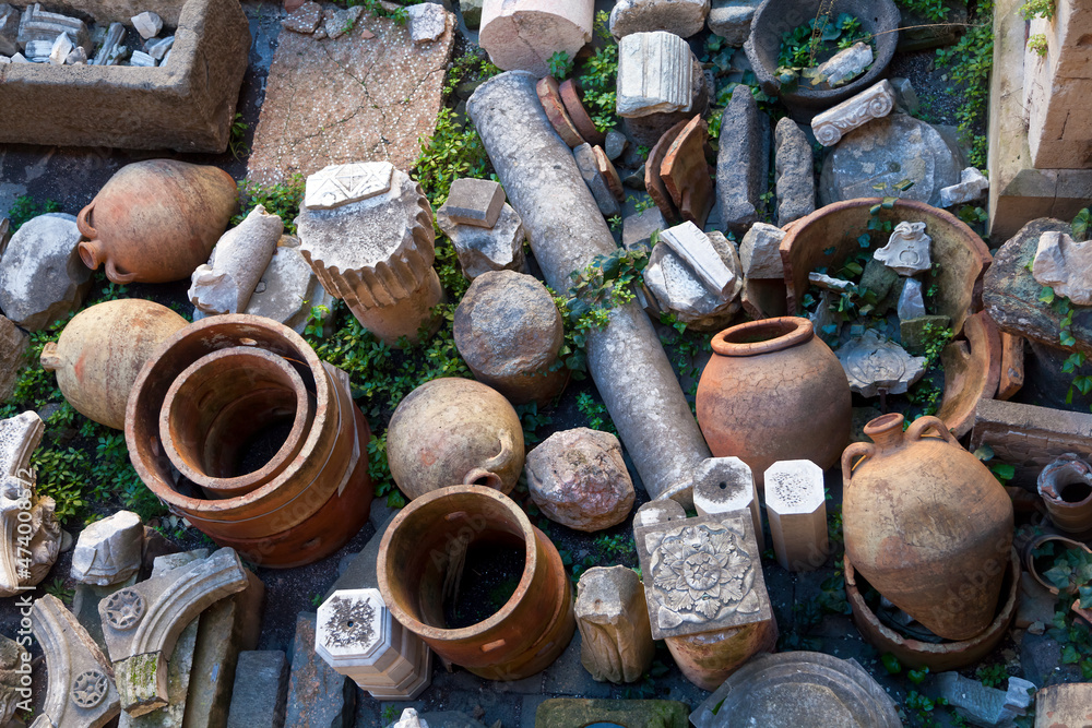 Numerous artifacts from the ancient Greek and Roman civilizations ...