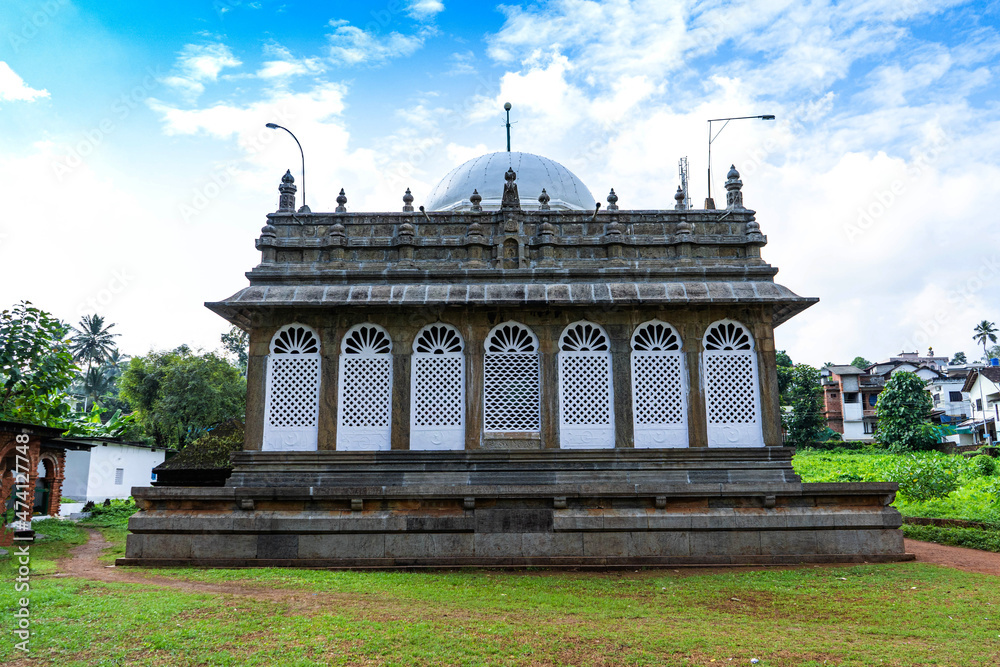 Pazhayangadi Mosque, also known as Kondotty Mosque is a 500-year old ...